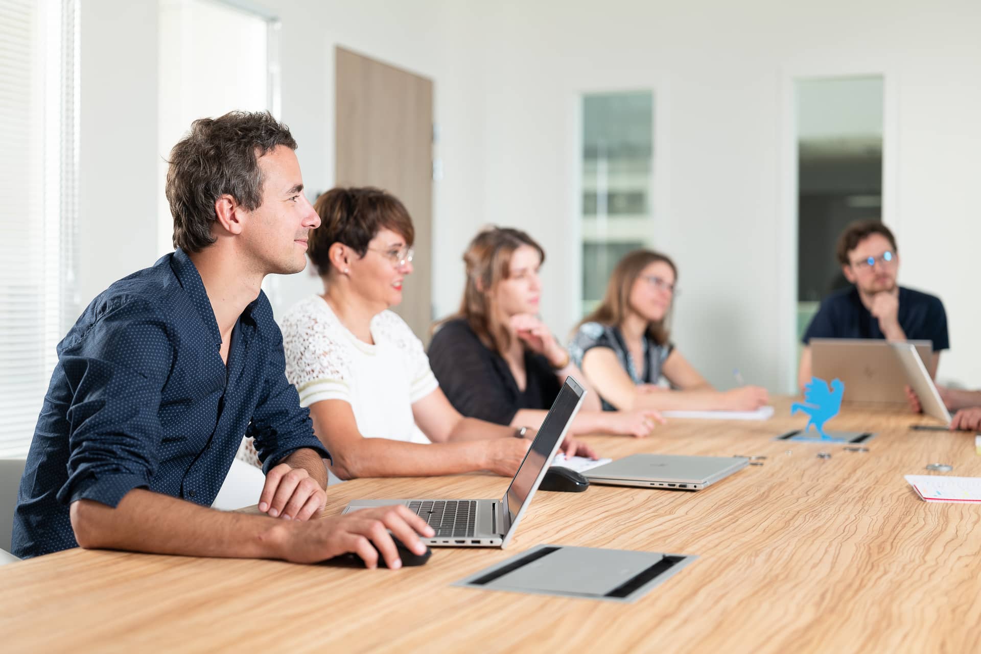 Restons en contact - GrisGroup